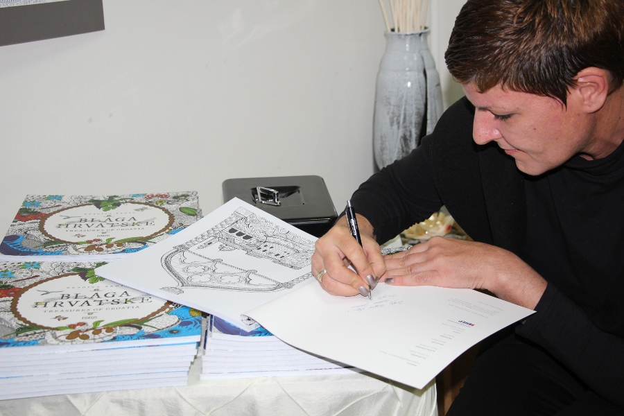 ..Dugoselska kronika.. - Promocija prve hrvatske bojanke za odrasle ...