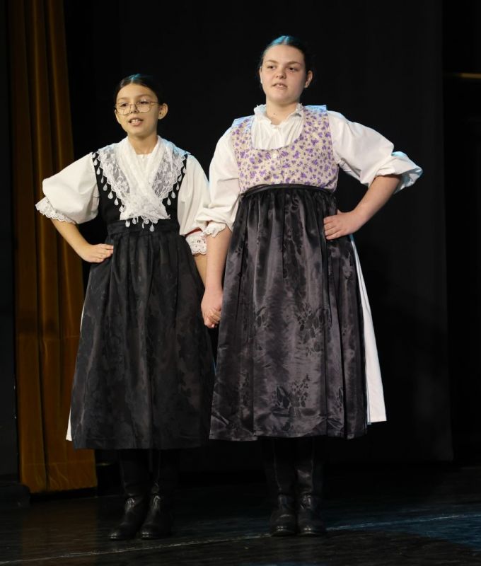 ..Dugoselska kronika.. - Božić u znaku folklora: Tradicionalni koncert ...