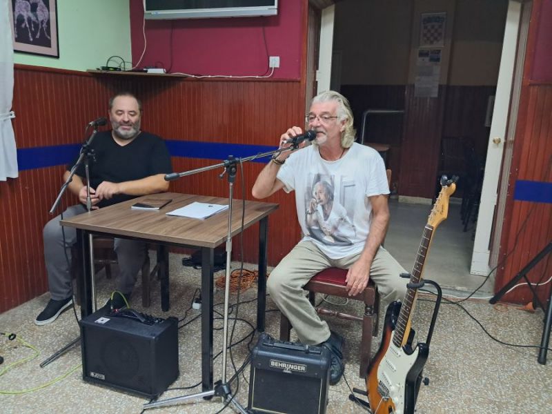 ..Dugoselska kronika.. - Irinej Mucak predstavio novu knjigu Na moj ...