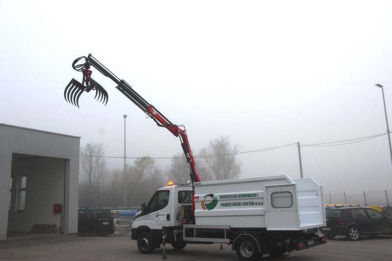 ..Dugoselska kronika.. - Novi kamion DKPC-a za odvoz glomaznog otpada